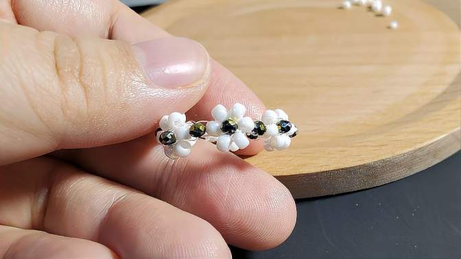 DIY手工制作花朵戒指,结尾部分有详拍
