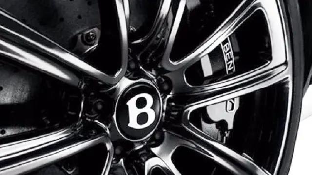 汽车的刹车片多少公里更换一次?换完刹车片需要注意什么?