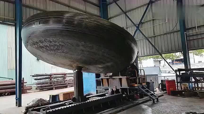 压力容器,管体的一部分,感觉很高科技!