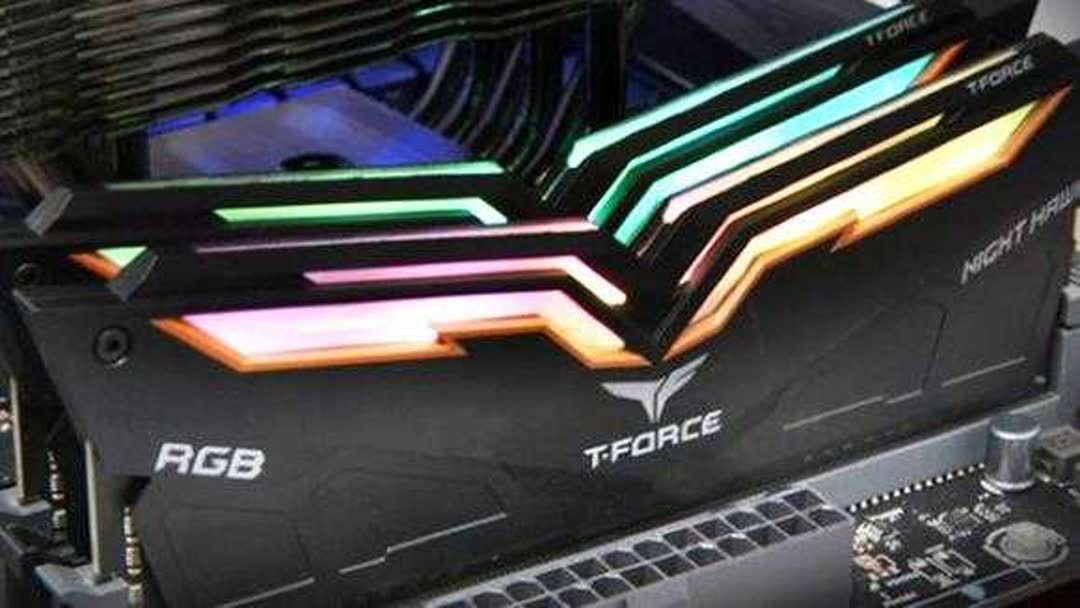 有关于这套RGB内存条的我的见解-十铨夜莺RGB内存条DDR4上手体验