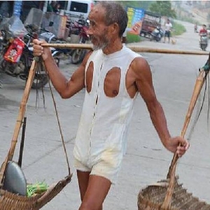 大连劳动公园好色大爷