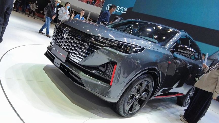 产品做的好,老百姓一样愿意多花钱,长安CS55PLUS上海车展亮相