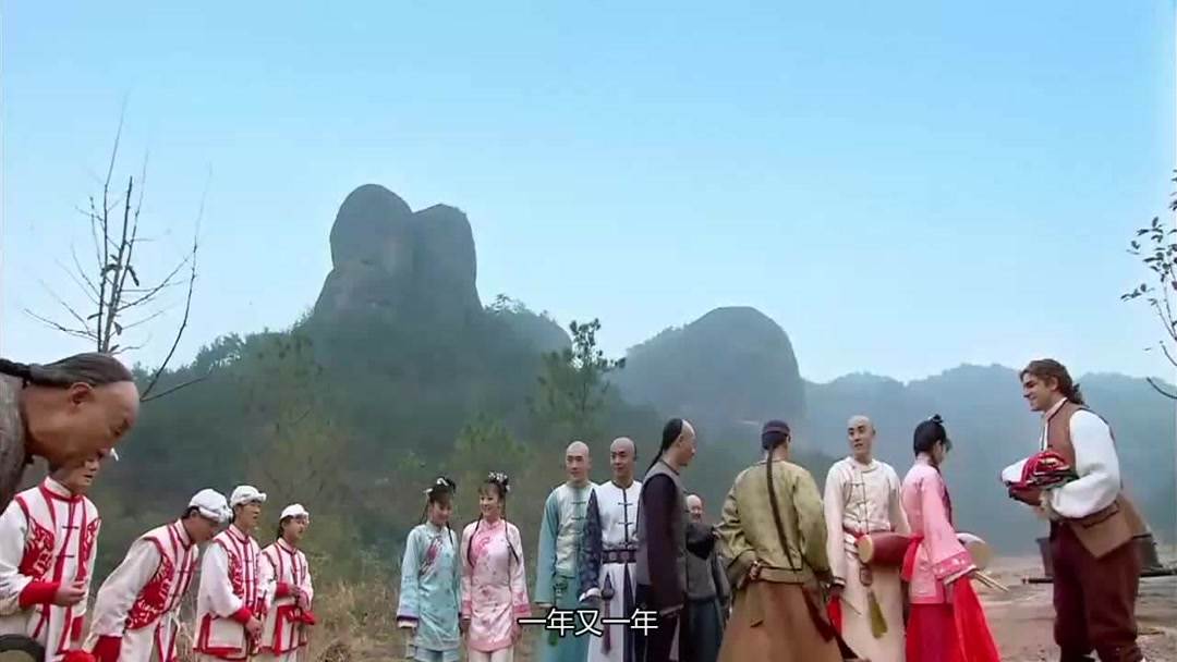 《还珠格格》中的知画并没被抛弃,而是永琪的挚爱,五年共生四子