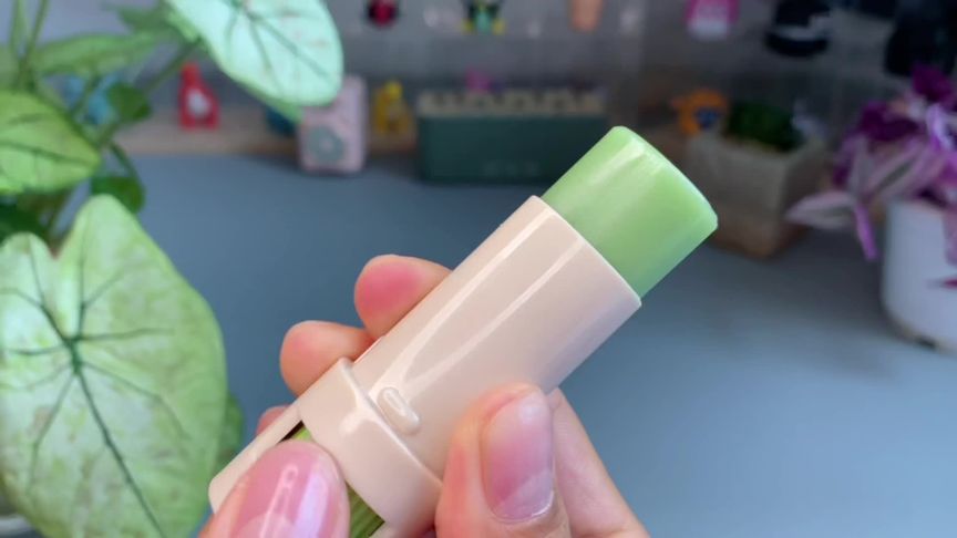 讨厌的蚊子总是防不胜防,叮咬舒缓膏可得提前准备好!