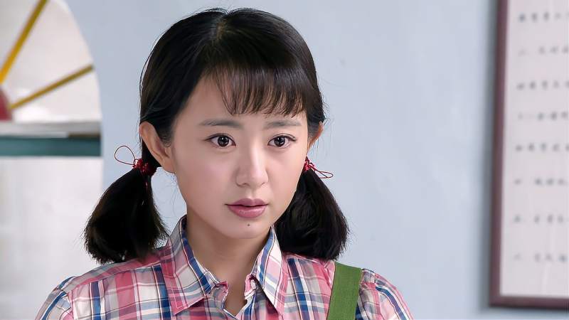 青谷子:方老师交完辞职报告,给学生上最后一课,大楼还不知道