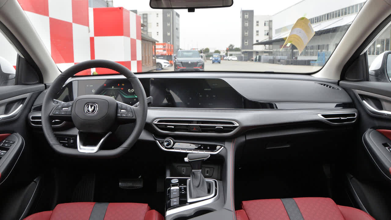 3款亲民又热销的轿车,低至5.99万起,都是数十万家庭的选择