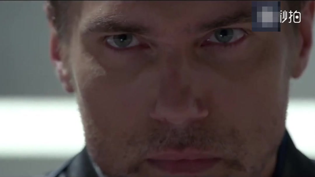 《异人族》美剧,长发女的预告