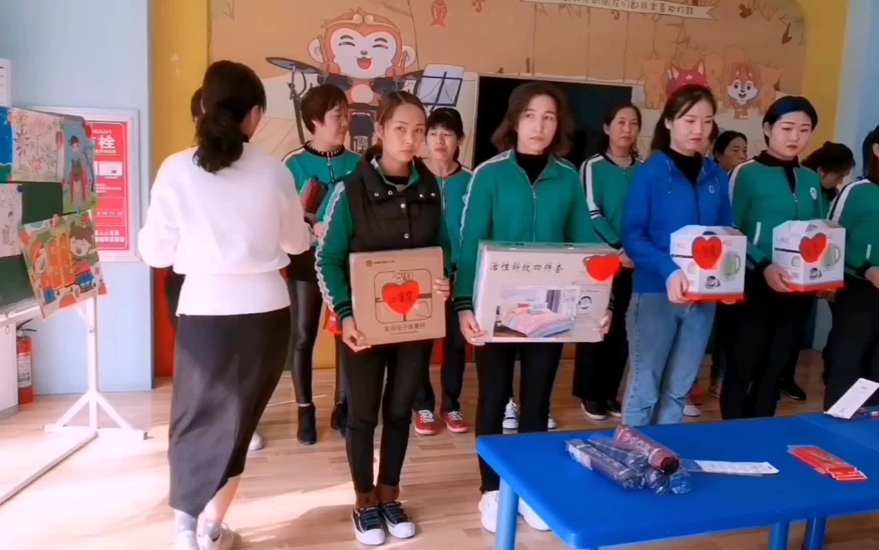 幼儿园美丽智慧的老师们公开课演讲比赛