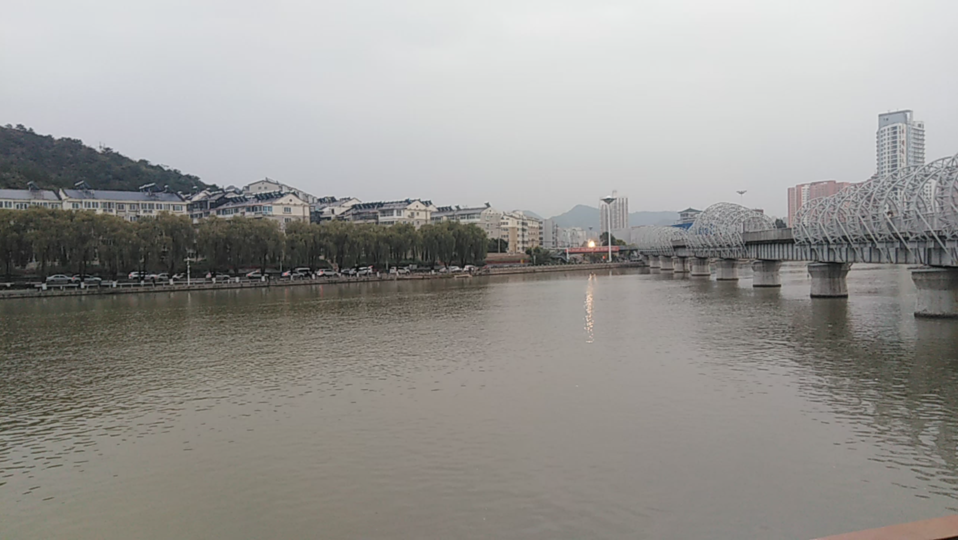 57041发车后,使用准移动闭塞偏面空车皮车的大列