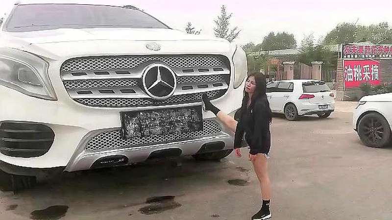 这是我见过最大的奔驰越野车,听说是世界唯一一辆?太震撼了!