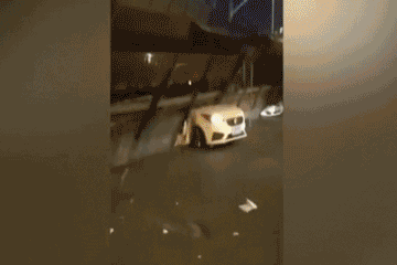 【江苏】无锡高架侧翻致3死2伤, 初步分析因运输车辆超载