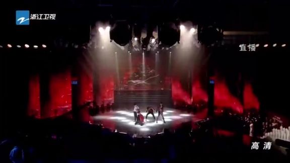 华晨宇肖战伍嘉成彭楚粤白澍同台唱我管你 简直要炸掉舞台 太燃了