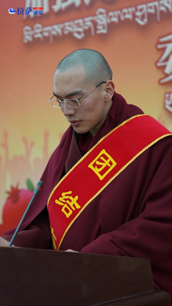 ...宣传落实党的二十大精神,加强民族团结、铸牢中华民族共同体意识...