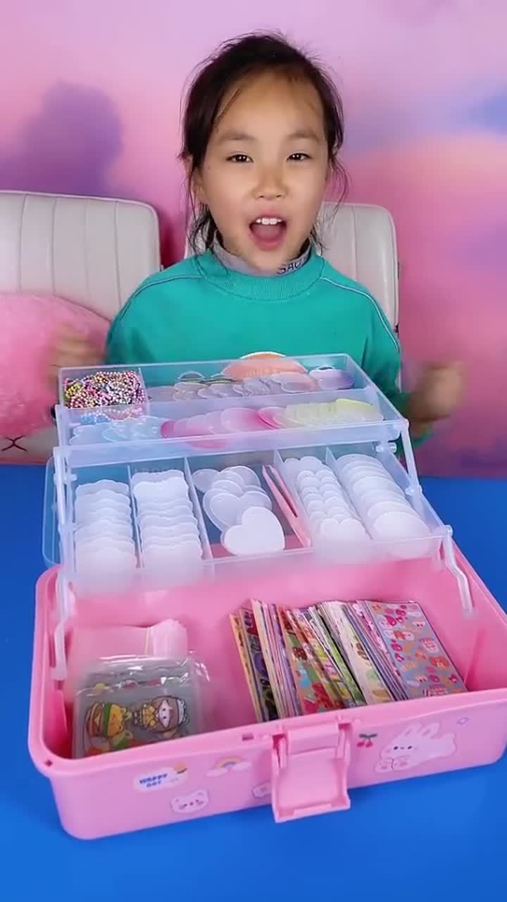 做咕卡了,这么一大盒咕卡,今天宸宸来做个够