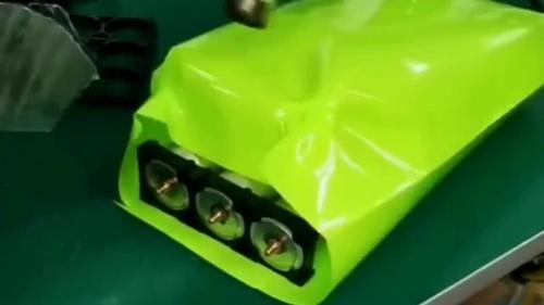 锂电池制作全过程,比大容量电池储存多,而且体积小巧方便携带!