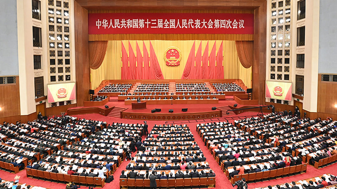 四分钟速览两会:李克强作政府工作报告 三位部长回应社会关切