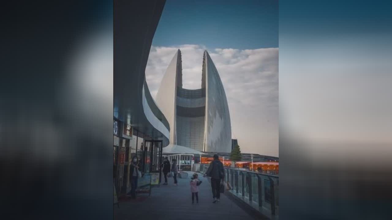 适当的构图很重要,但是为了构图而构图永远拍不出有趣的画面#摄影 #...