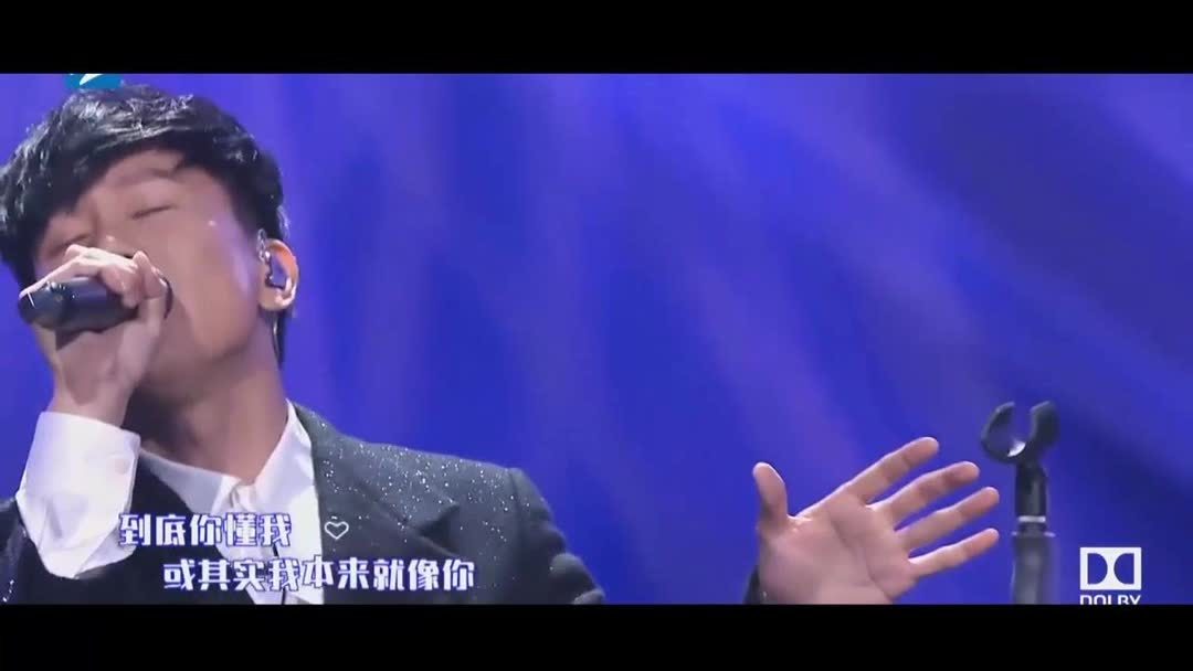 不愧是原唱杀手,林俊杰翻唱一首情歌实在太醉人,高音超越原唱