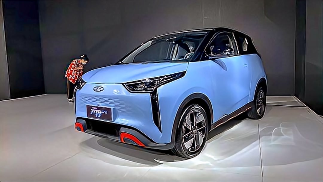 2022成都车展探馆丨奇瑞QQ无界Pro亮相 采用机甲风格造型