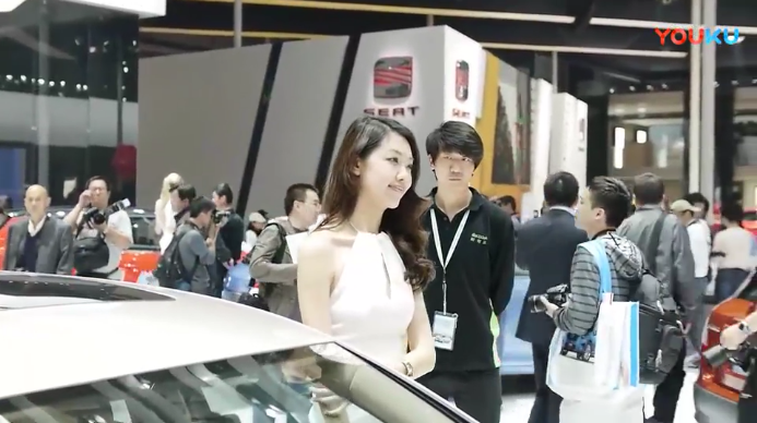 上海车展看见的美女车模 你们感觉怎么样?有我以前发的给力吗