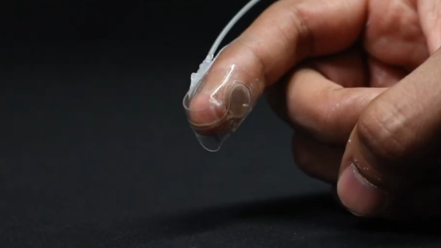 科学家发明的人造皮肤,能帮助伤口康复,还能增强虚拟现实