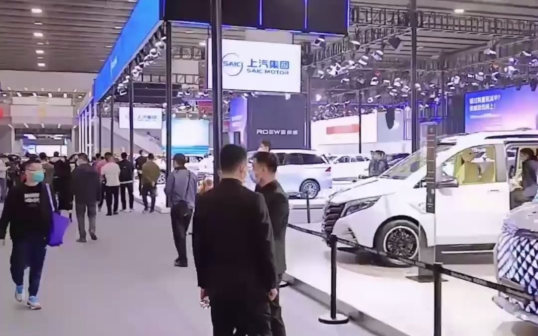 2022广州国际车展来了 车模小姐姐也来了(三十二)