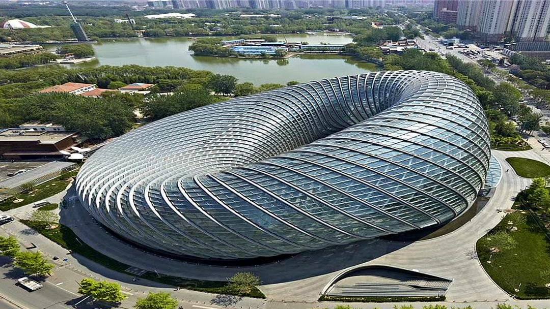 凤凰国际传媒中心,朝阳公园边上的奇特建筑,为什么建成这样?