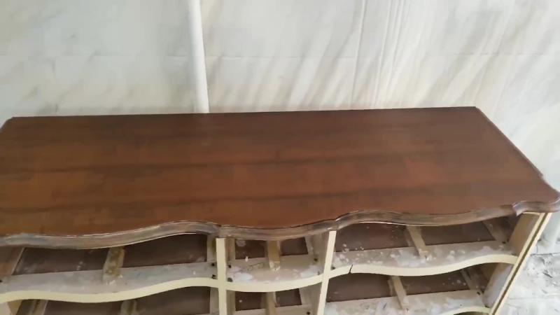 #爱豆营业现场# 家具用久了难免会刮花,刮花了显得家具更加老旧,而...