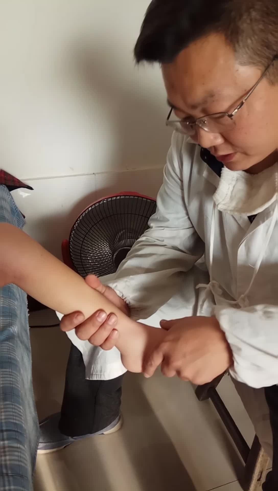 足内翻按摩全视频