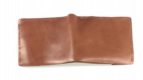 钱包怕买到假皮的?原来鉴别真假牛皮很简单,学会这5招就行了