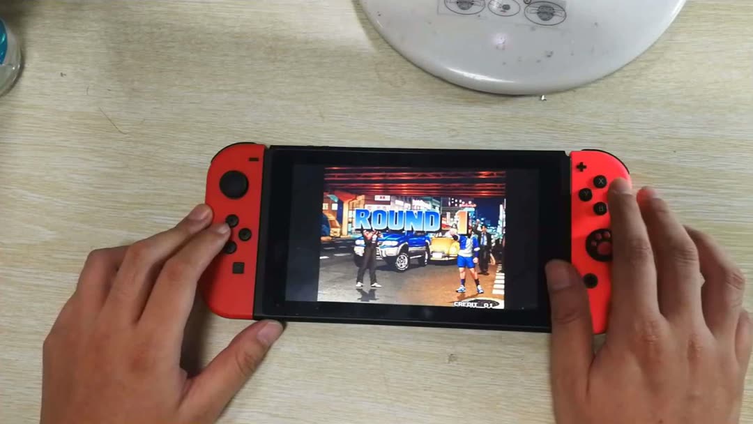 任天堂的NS SWITCH可以玩模拟器了支持双打PFBA评测