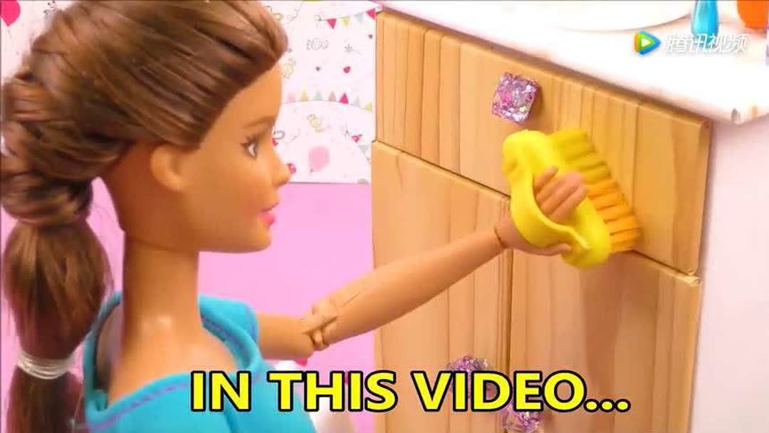 益智手工,14个DIY可爱芭比日用品,书本,睫毛膏和浴室用品