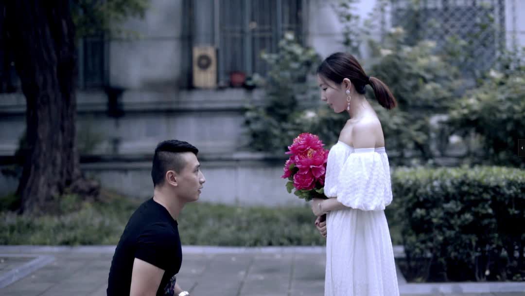 美女生日你这么玩,不揍你揍谁!