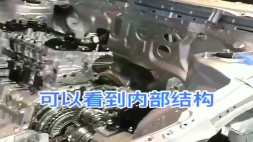 自动挡就是这么有实力,事实证明挂D档踩住刹车并不会伤车