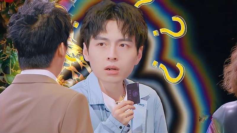 严重怀疑蒲熠星当过前台!一段行云流水的服务,看呆戚薇大张伟