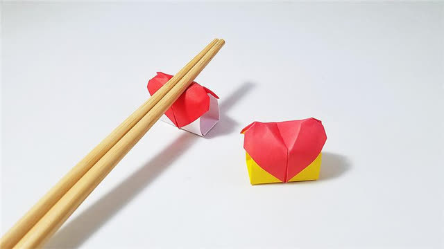 教你手工折纸爱心筷托,简单易学,详细视频教程