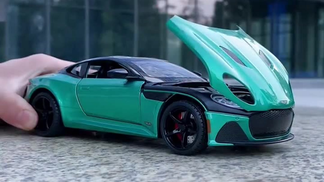 阿斯顿马丁汽车模型合金车模