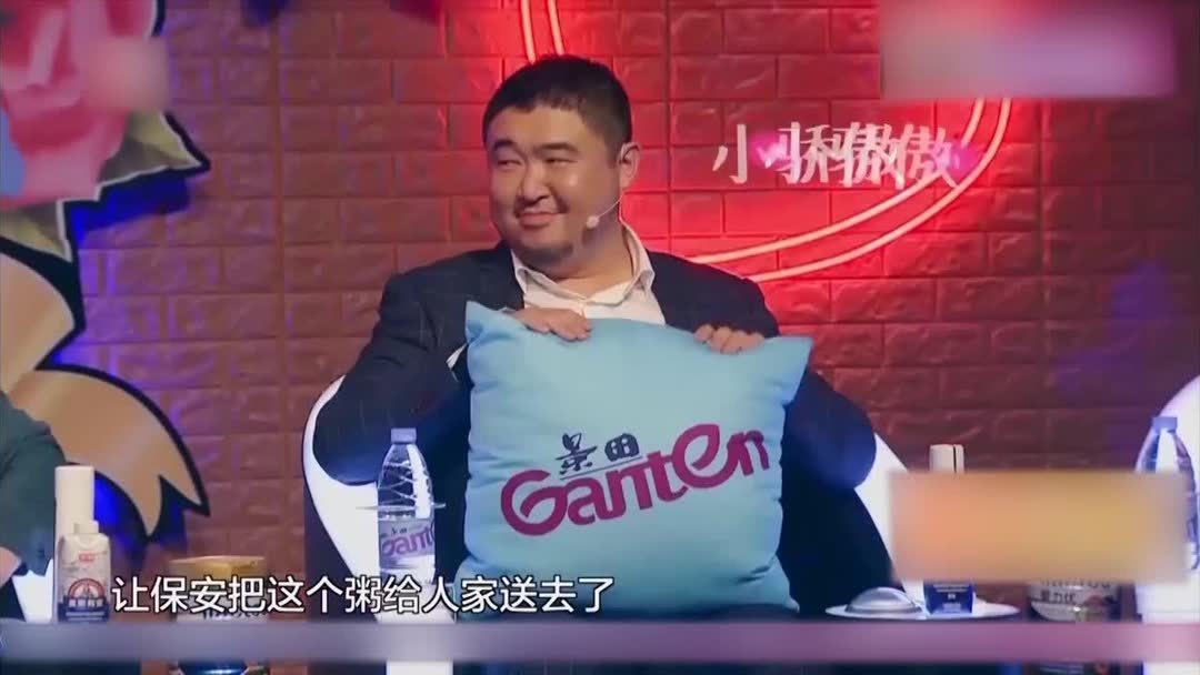 中国式相亲:男孩告诉父母半夜为女孩治病,吸引女嘉宾青睐