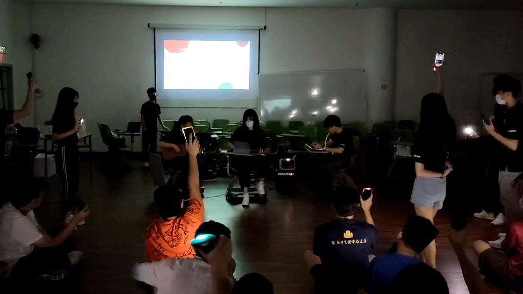 社团迎新表演!《起风了》尤克里里&新成员大合唱!