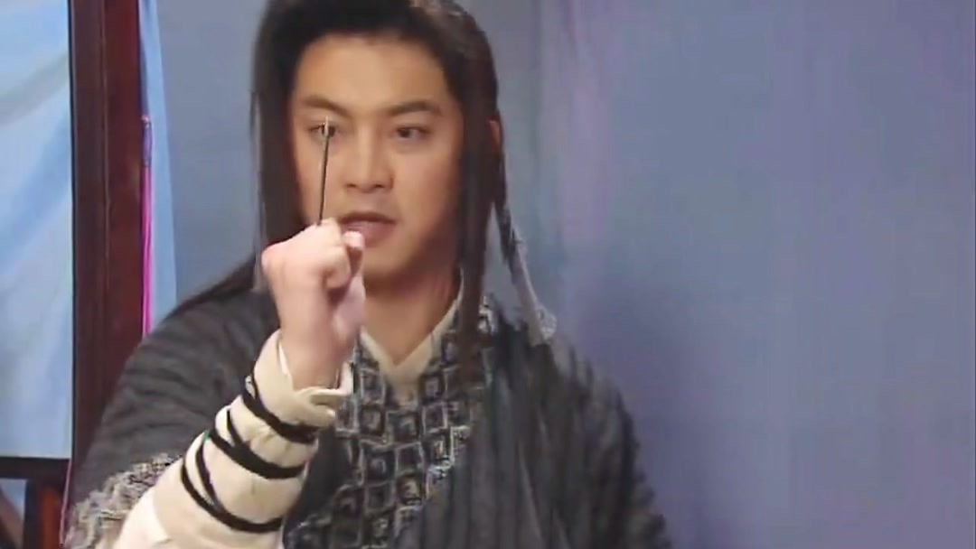 武林外传:老白变身金刚狼,对着湘玉一顿扎,湘玉一点反应也没有