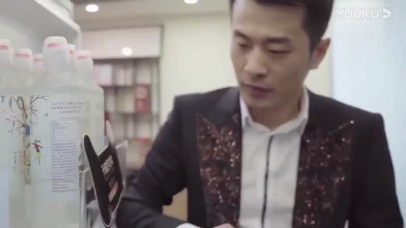 为武汉捐1.5亿元的网红辛巴,老婆生产只住普通病房!