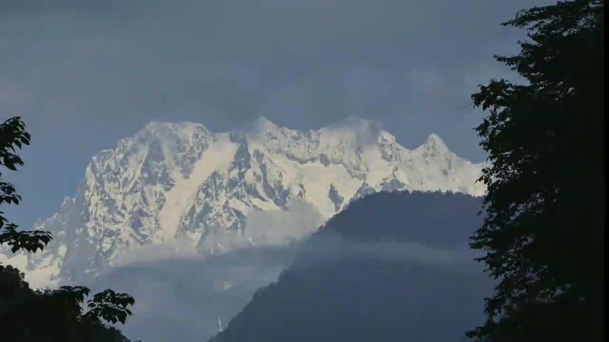 四川游记——甘孜磨西镇毛泽东住地旧址及海螺沟贡嘎雪山