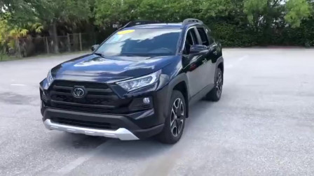 2021款丰田RAV4越野版实车展示,颜值高空间大,买不买自己看
