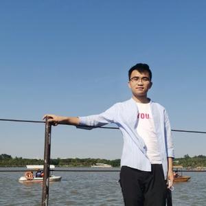 不爱说话的小伙子 