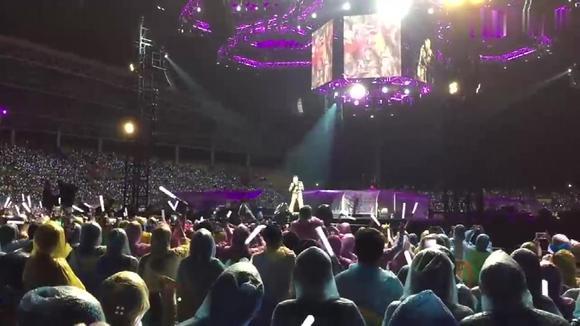 张学友2017巡回演唱会成都站,《她来听我的演唱会》现场版