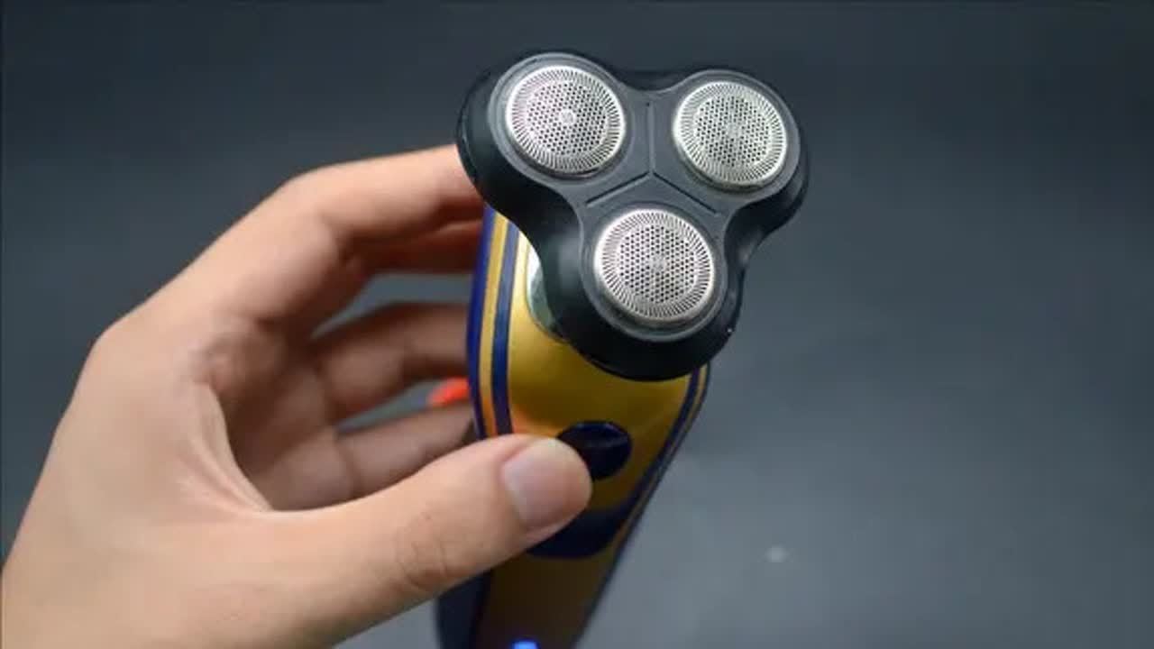 剃须刀钝了不用换刀片,只需一张纸,几分钟就能变锋利,方法真棒