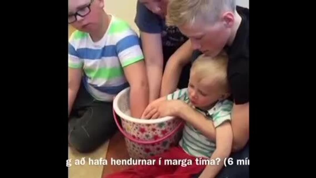 有爱!整牙医生用牙模跟孩子制作创意母亲节礼物