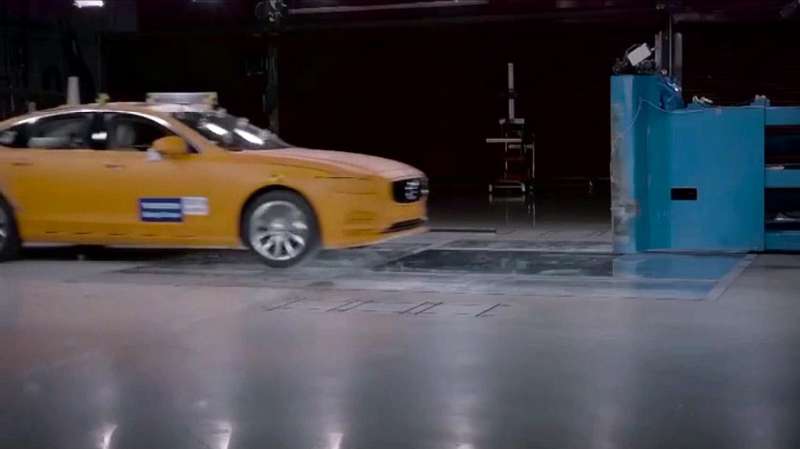 沃尔沃S90碰撞测试,沃尔沃的安全带可真不是吹的