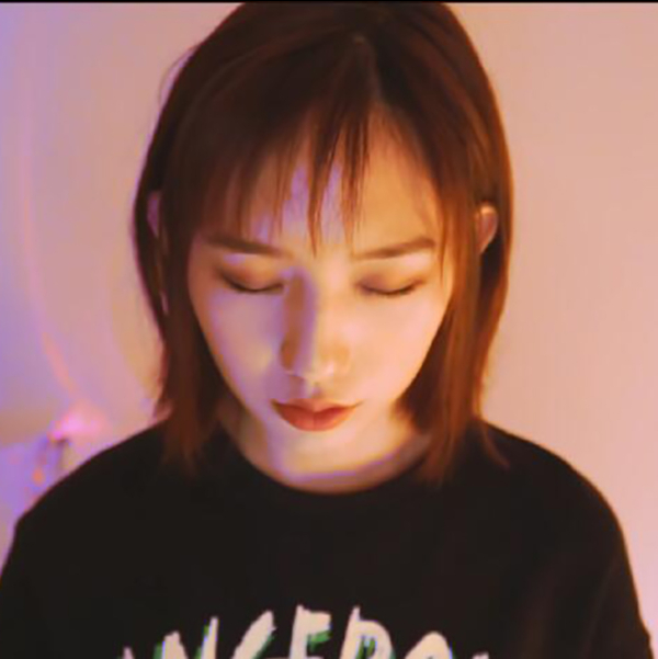Viola曦芫 