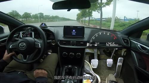 模拟对比手动挡 起步补油与降档自动补油的区别